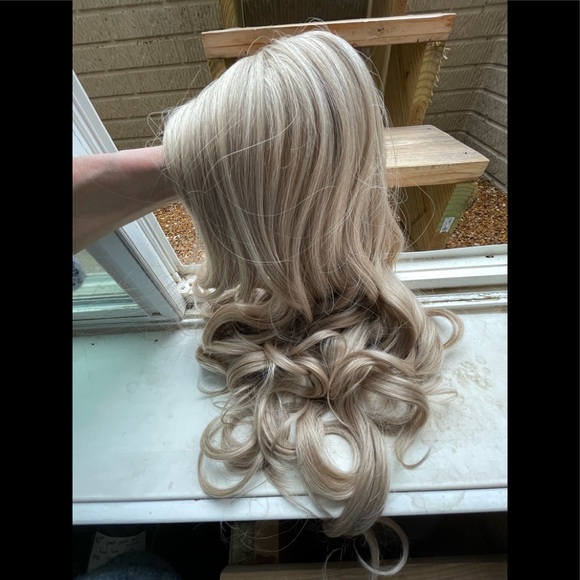 imOgen | Accessories | Creamy Ash Blonde Wig Honey Lights Mix Dimension ...
